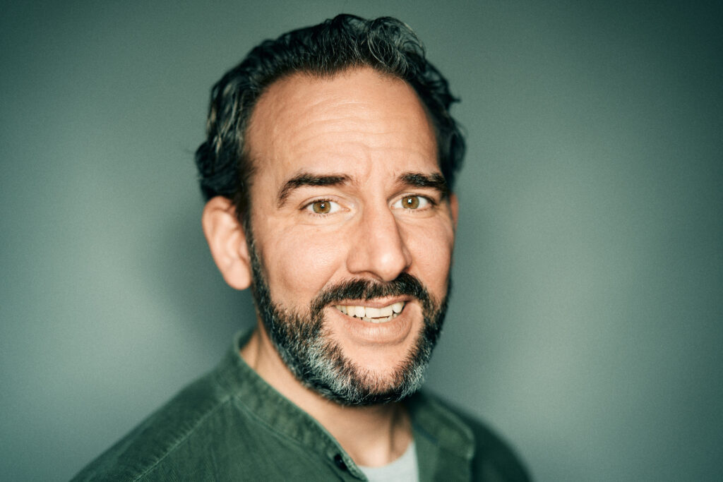 Es kommt der aktuelle Preisträger 2023 des Deutschen Kabarettpreises ...