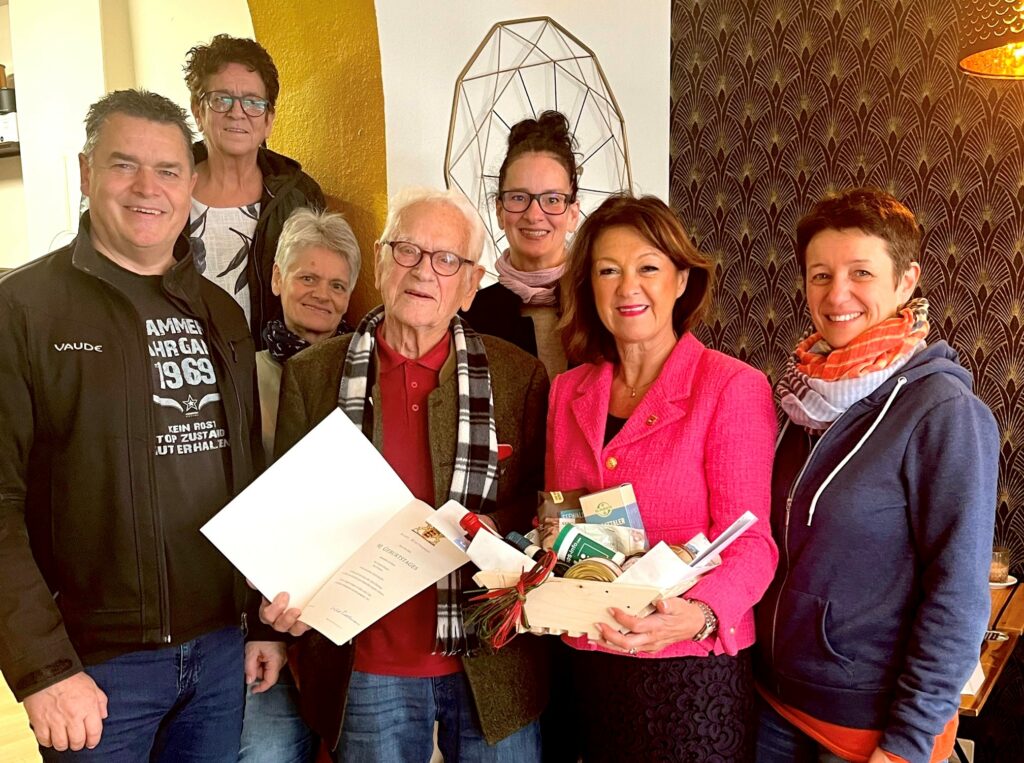 Hubert Rauhut feierte seinen 90. Geburtstag - dieBildschirmzeitung