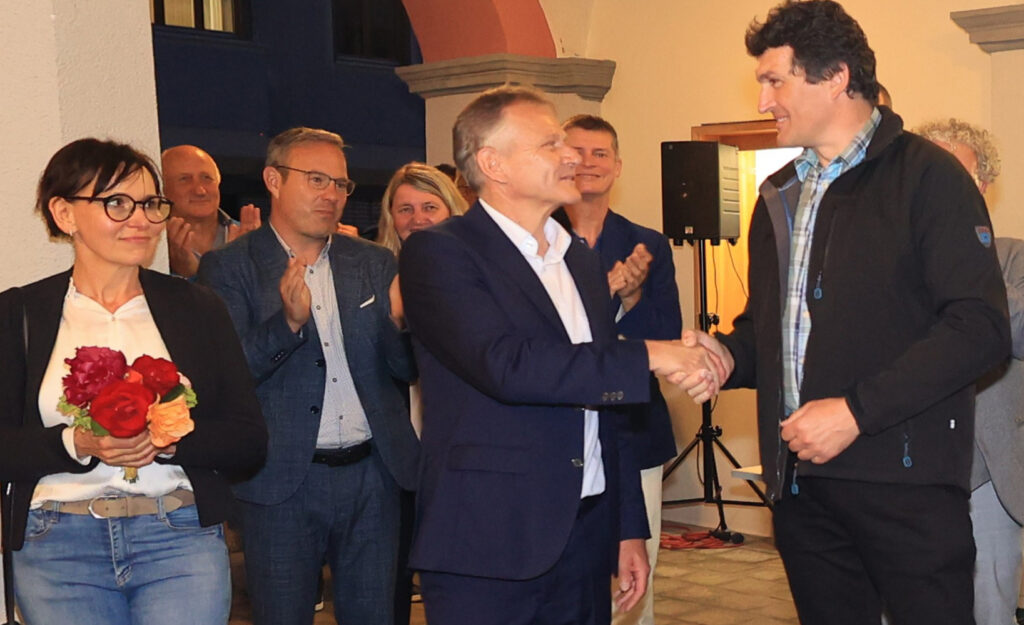 Klarer Sieg für Oberbürgermeister Hans-Jörg Henle - dieBildschirmzeitung