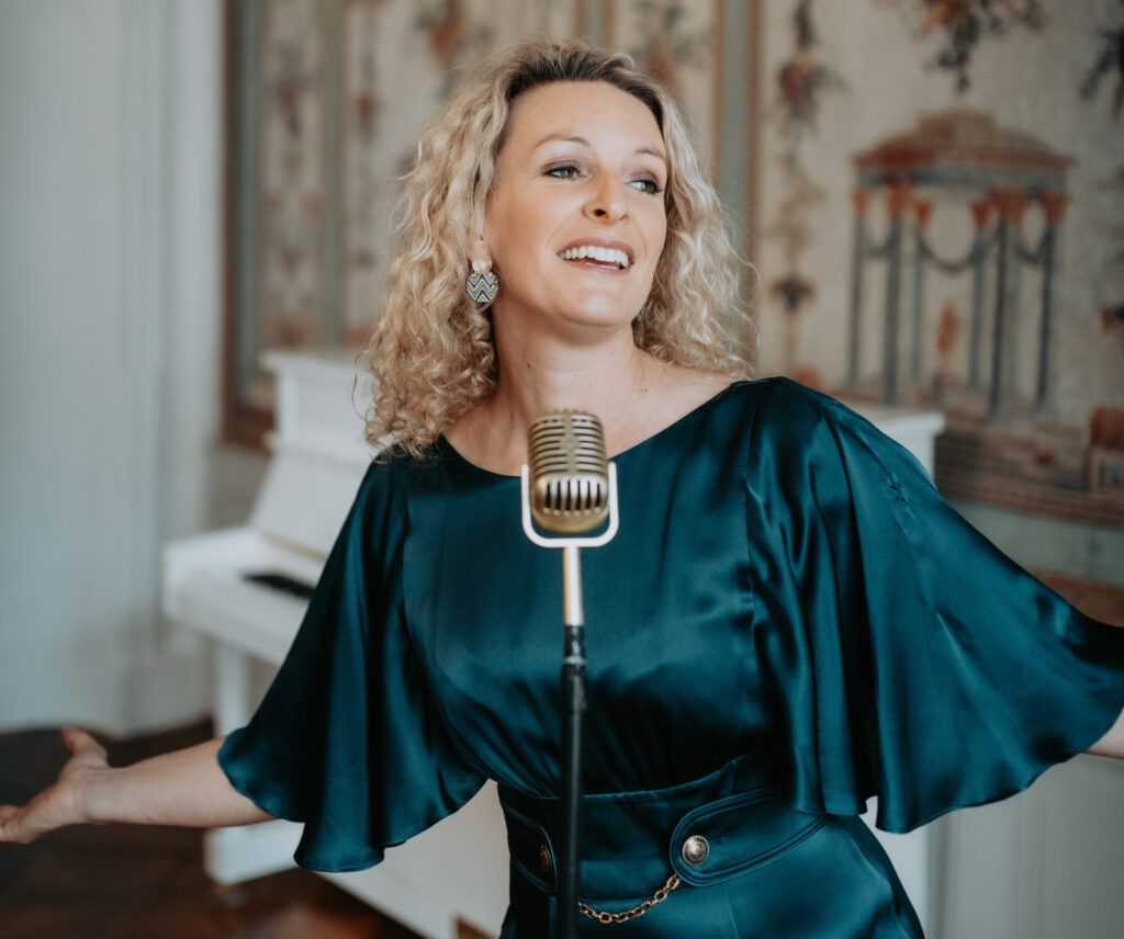 Hoch hinauf - dieBildschirmzeitung