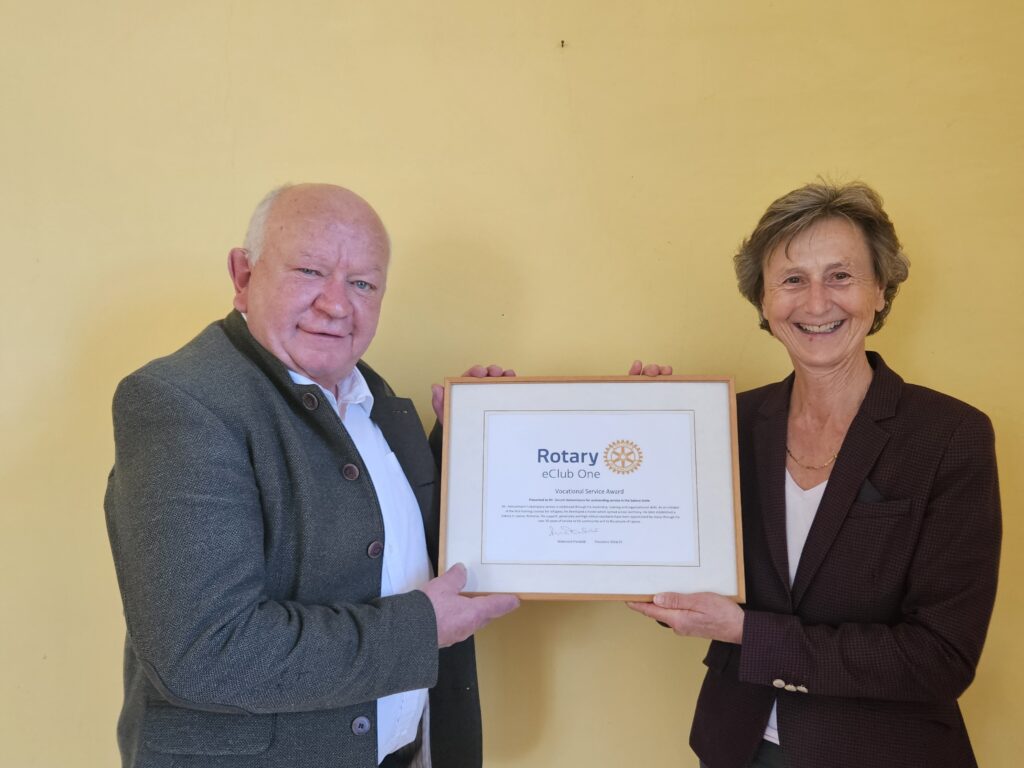 Internationale Auszeichnung für Gerold Heinzelmann - dieBildschirmzeitung